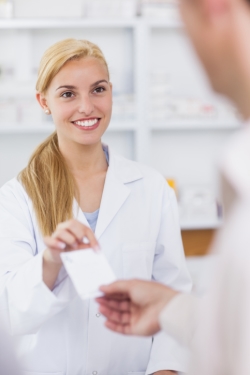 Spanish: Epinephrine autoinjector prescribed